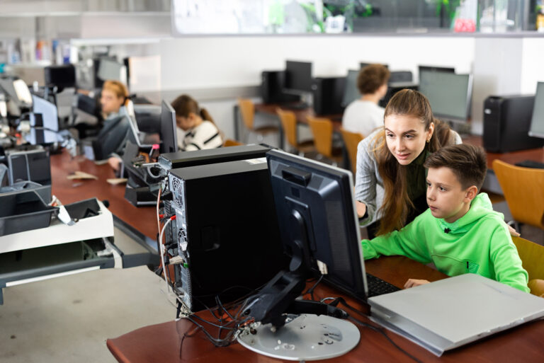 pcMedia_education_support_cover-bg | pcMedia New Zealand Technology ...